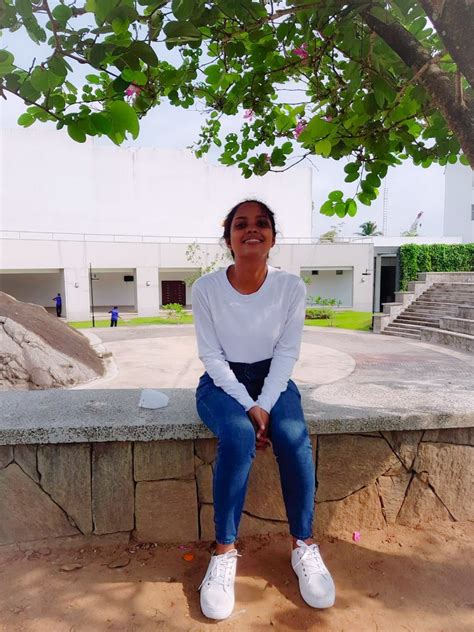 Nayani Shashikala Medium