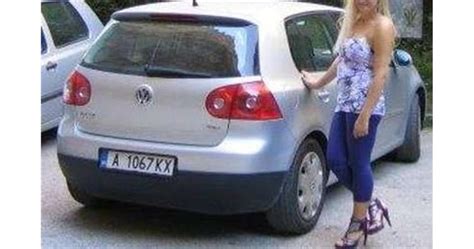 Бургазлийка брои 4 цифрена сума за името на човека който е задигнал голфа й