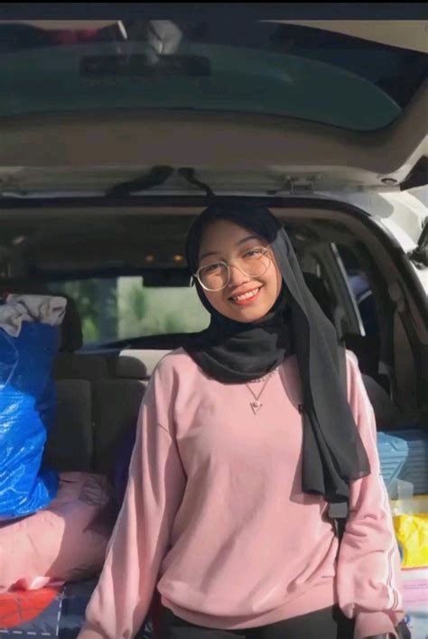 Awek Milf Dari Litmatch On Tumblr Baru Lepas Pancut Tgk Dia Ni Nah Turn Korang Pulak Komen