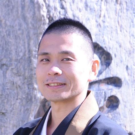 雅志 ゴールドタワーと虹。 昨日の宇多津アロハナイト、途中、雨と雷で一時中断もありましたが、その後は綺麗な虹がかかりました。 香川観光スポット せとうちぐらむ 宇多津 宇多津アロハ