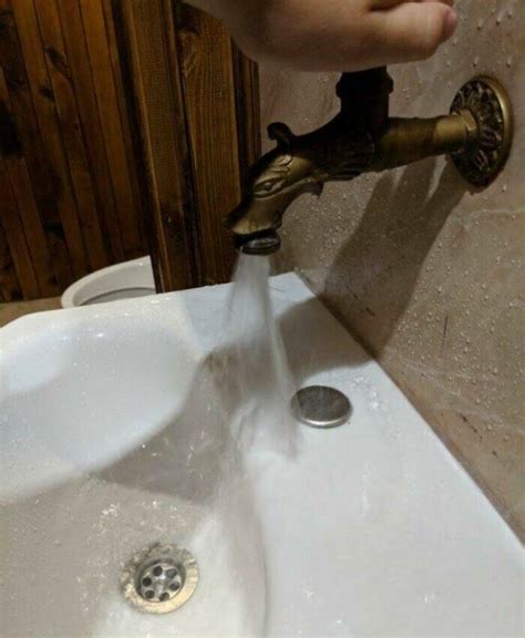 Epic Fails In Public Spaces 25 Pics