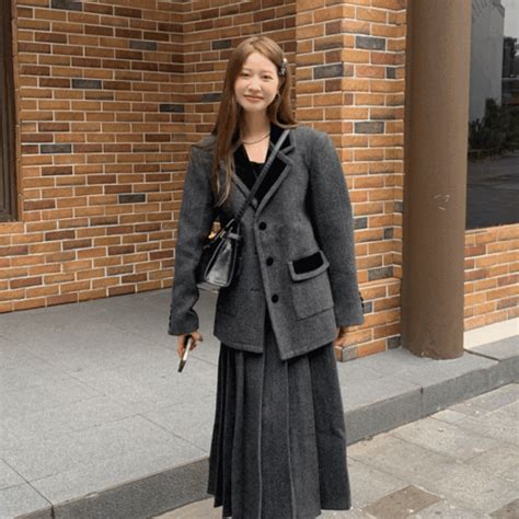위드포에버 봄신상코디세트 그레이 앤 블랙 투톤 포인트 오버핏 모직 자켓 플리츠 롱스커트 투피스 셋업 코디 세트 데일리 데이트룩 하객룩 결혼식 상견례 여친룩 개강룩