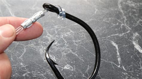 Building A Live Bait Circle Hook Rig