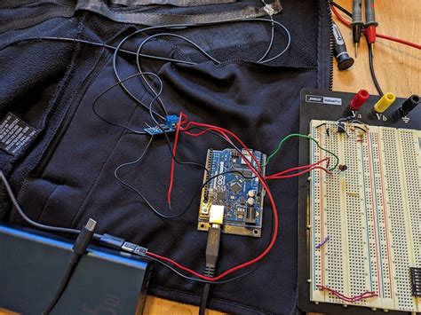 Tmp36 Vout Misbehaves When Arduino Is Powered By Vin Sensors