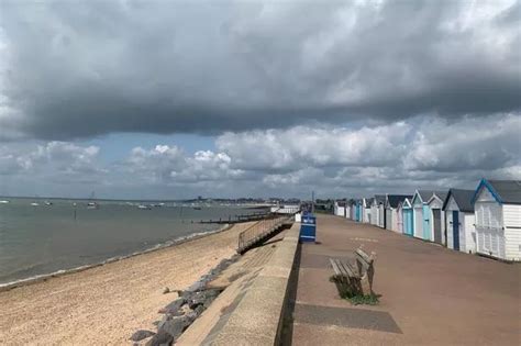 The Essex Beaches Among Englands Best And Cleanest As Theyre Named In