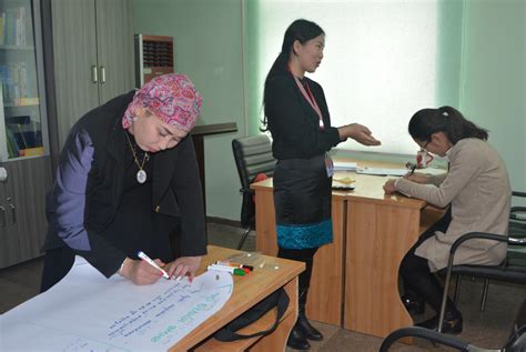 ТА ХЭНИЙ ӨМНӨ ХАРИУЦЛАГА ХҮЛЭЭХ ЁСТОЙ ВЭ … Жижиг Дунд Үйлдвэрлэлийг дэмжих төв