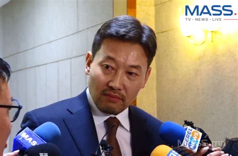 Х Ганхуяг Баялгийн сангийн тухай хуулиар дамжуулан хуулийн хулгай хийх гэж байна