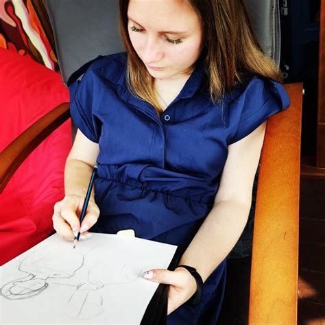 Художник дизайнер Порівняння з іншими художниками згубно для вашої творчості Але це зовсім