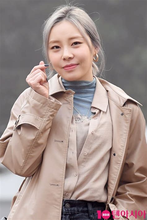 Ten Photo 레이디스코드 애슐리 하트에 심쿵 텐아시아