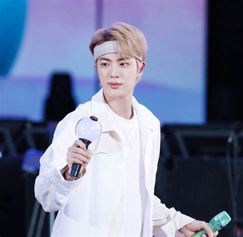 [bts News] 군백기 없는 독보적인 인기 방탄소년단 진 베스트 남돌 1위·꽃미남 랭킹 1위 독보적인 존재감