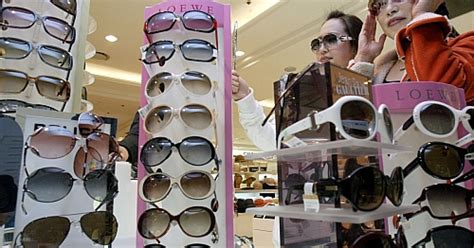 보잉 스타일의 선글라스 유행