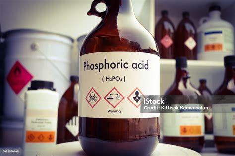 Asam Fosfat Bahan Kimia Berbahaya Dan Simbol Pada Wadah Foto Stok Unduh Gambar Sekarang Istock