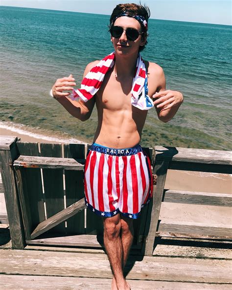 Mavrick Moreno 22 Yo American Actor Lpsg