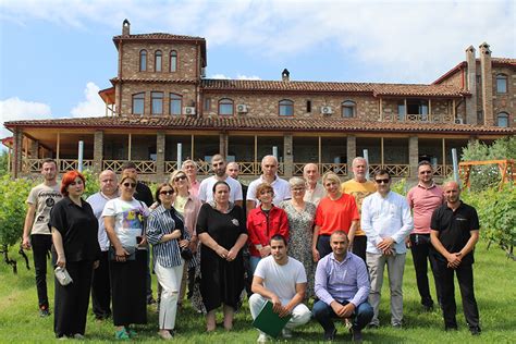 სსიპ ″ილია წინამძღვრიშვილის სახელობის კოლეჯი″ მთავარი 🎓