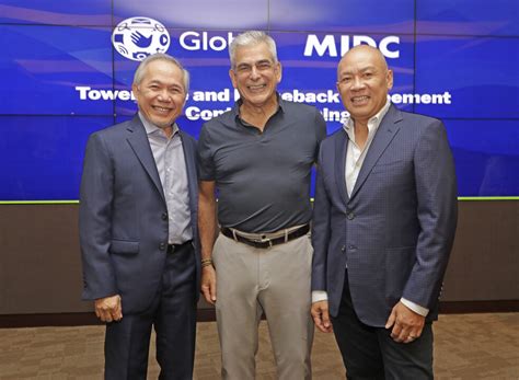 Globe Group On Linkedin Globe Completes Php 71b Tower Deal With Midc