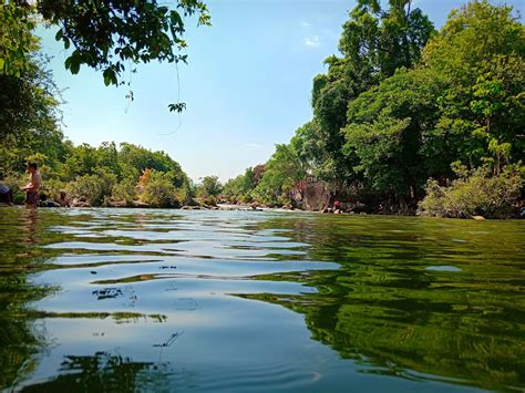 စမ်းချောင်းတွေကိုချစ်လား