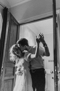 Couple Photography Poses Photography Inspo Vintage Photography