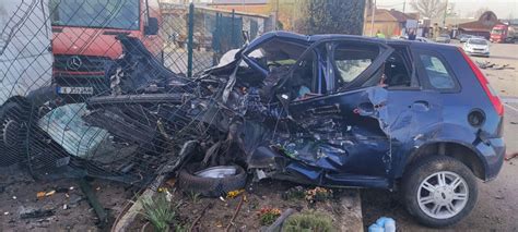 70 годишна шофьорка загина при тежка катастрофа в Свиленград СНИМКИ Информационна агенция ПИК