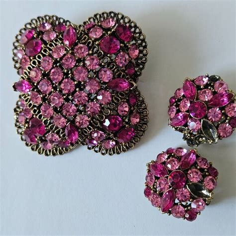 Lisner Jewelry Jewelry Vintage Lisner Pink Domed Brooch And