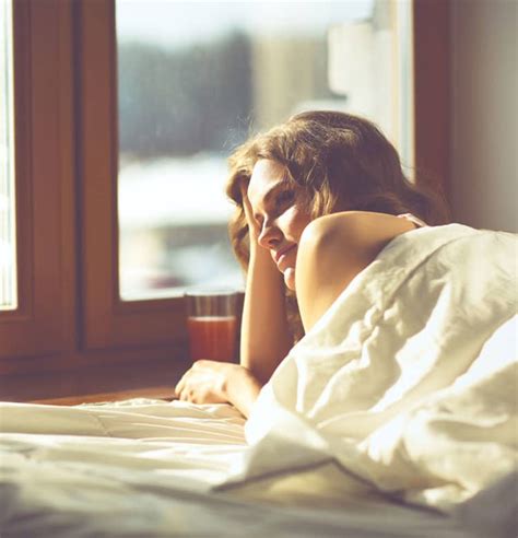寝る時ショーツ履く？ 履かない？ 快眠度アップするのはこっち！【ビューティニュース】｜美容メディアvoce（ヴォーチェ）