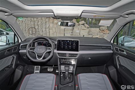 【途观l330tsi 两驱r Line旗舰版 5座内饰全景正拍图片 汽车图片大全】 易车