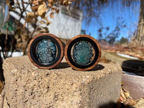 Crow Skull Hangers Rstretched