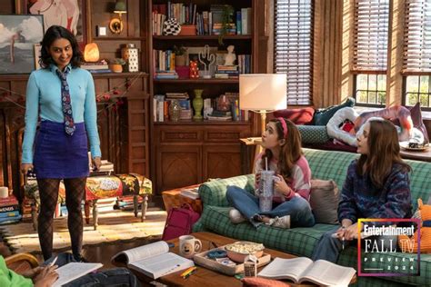 “the Sex Lives Of College Girls” Boss Talks Love Triangles And Losing Leighton In Season 3