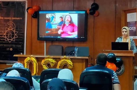 Session About Open Source At Ain Shams University Egypt R Arabic Linux