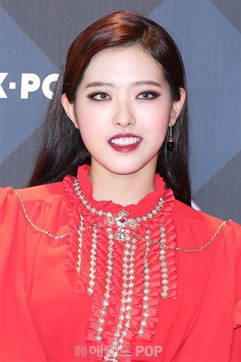 Pin De ℬ𝑒𝑙𝑙𝑎 Em Loona