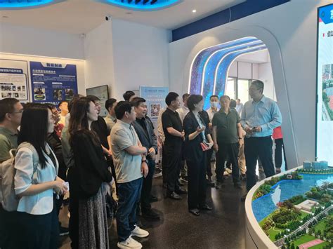 民企看郑州 同心谋发展 ——走进哈工大郑州研究院