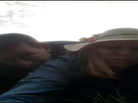 בעיצומה של אזעקה שימי תבורי נשכב על יהודית באומן Tmi