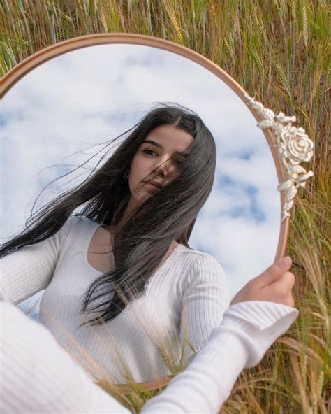 Фотосессия с зеркалом