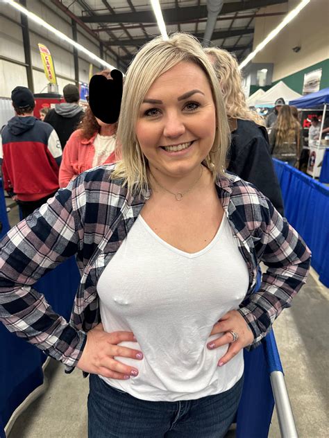 Headlights On Full Display At The Local Rodeo This Weekend 💋 Rbraless