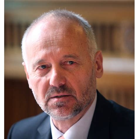 Тагарев България е получила отказ за ремонт на зенитните ракети за С 300 още преди началото на