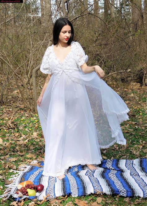 Tosca Bridal White Sheer Nylon And Lace Peignoir Set Robe And Nightgown Honeymoon Negligee