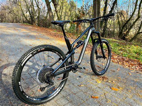 Canyon Spectral CF 7.0 used in m | buycycle
