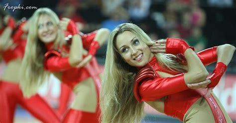 Hot Chearleaders Modeling Hot