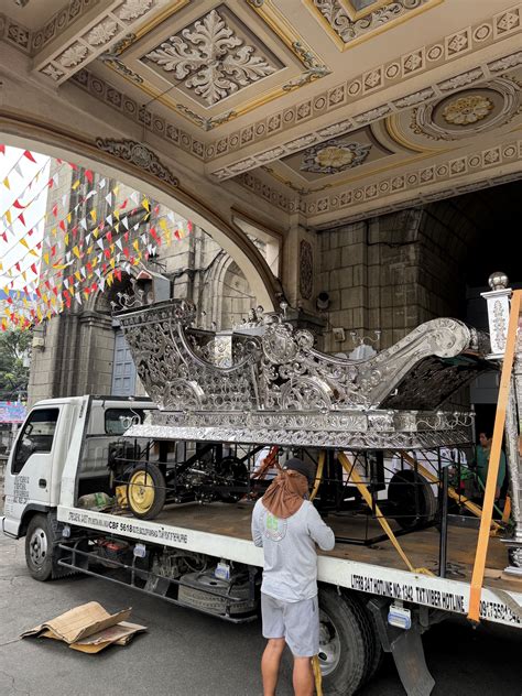 Gma News Quezon Memorial Circle Dinagsa Ng Mga Namamasyal At Nag