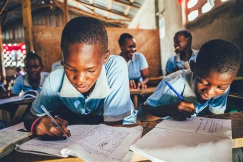What Is The Digital Divide In Education Outreach International What Is The Digital Divide In Education Outreach International