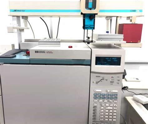 Agilent 6890N GC With CTC Headspace Sampler LabMakelaar Benelux
