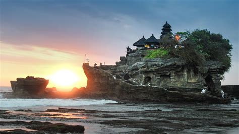Destinasi Wisata Pura Tanah Lot Panduan And Tips Liburan