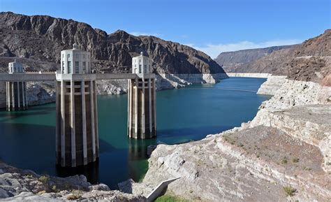 美最大水庫米德湖 水位降至歷史新低 用水緊張 美國 大紀元