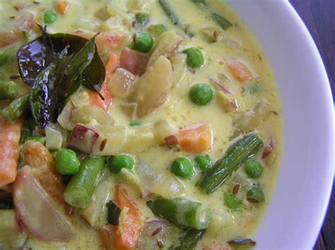 The Melting Pot Mixed Vegetable Curry In Coconut Milk Sauce