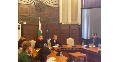 За първи път се проведе Консултативен съвет в лозаро винарския сектор Български Фермер