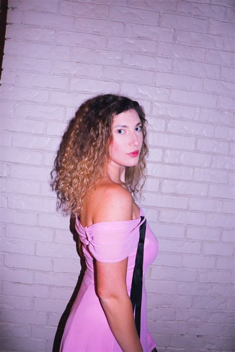 Check Out Sofia Fernandezs Story Voyage Dallas Magazine Dallas City Guide