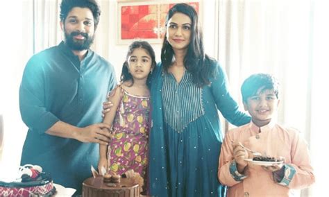 Allu Arjun Celebrates Wife Sneha Reddys Birthday In Amritsar Telugu