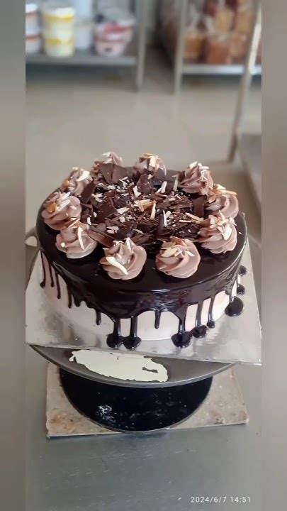 Simple And Normal Chocolate Cake Decorating Ideas Viral Shorts