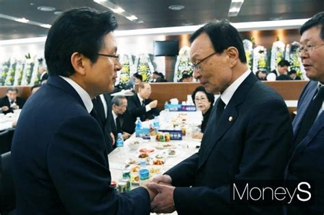 머니s포토 고 이희호 여사 빈소에서 만난 여야 대표 머니s