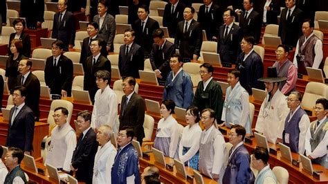 [여의도25시] 민주 한복 입고 웃음꽃 국힘당 상복 입고 셀프 장례식 네이버 블로그