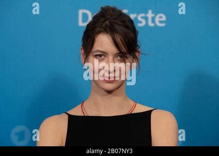 Malgorzata Mikolajczak Actress Role Polish Partisan Wanda Portrait Portrait Portrait